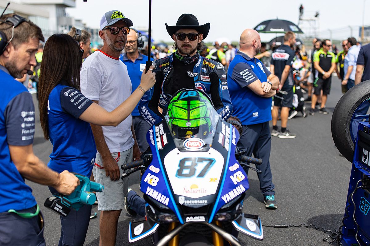 Multi-rider crash ends Gardner's WorldSBK weekend in Hungary ...